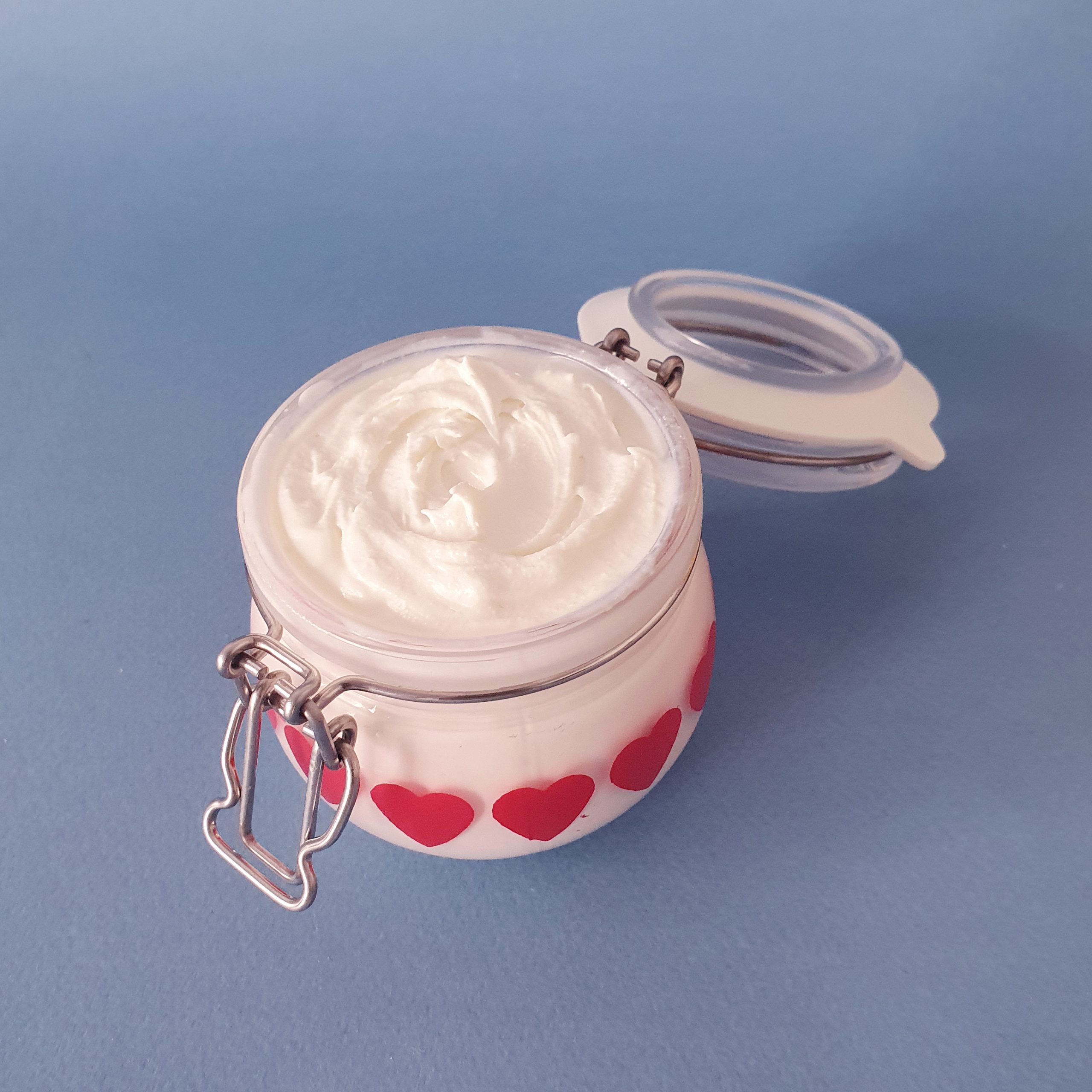 AM Cream With Sun Protection - Mama Earth Talk